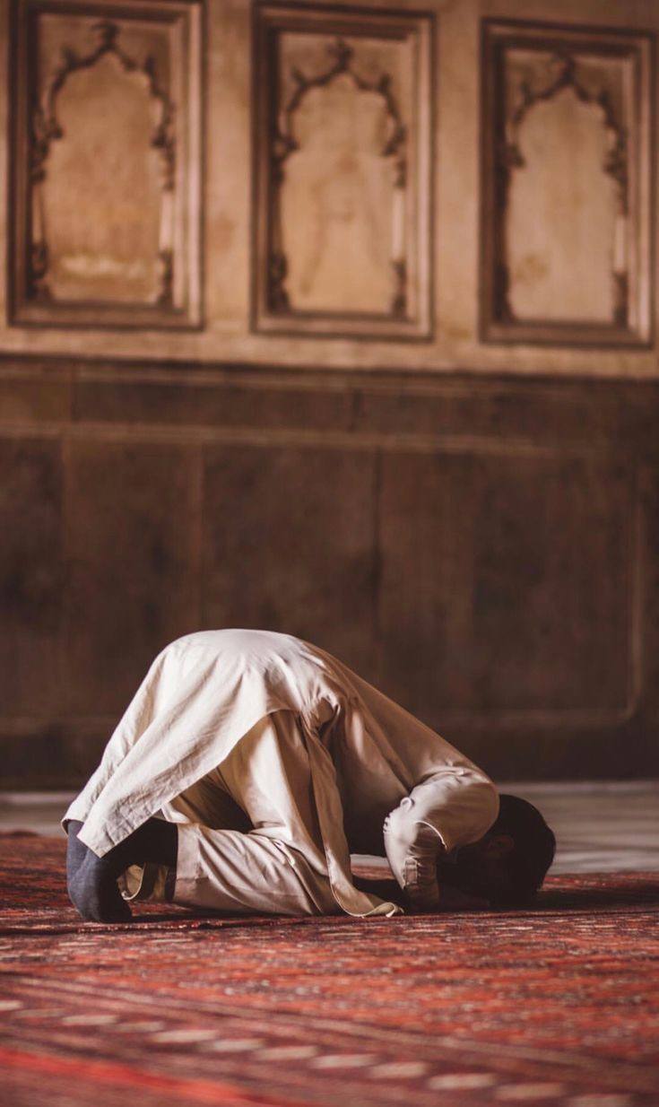 #1167: Ruling on Bowing to Greet in Islam | IslamNode